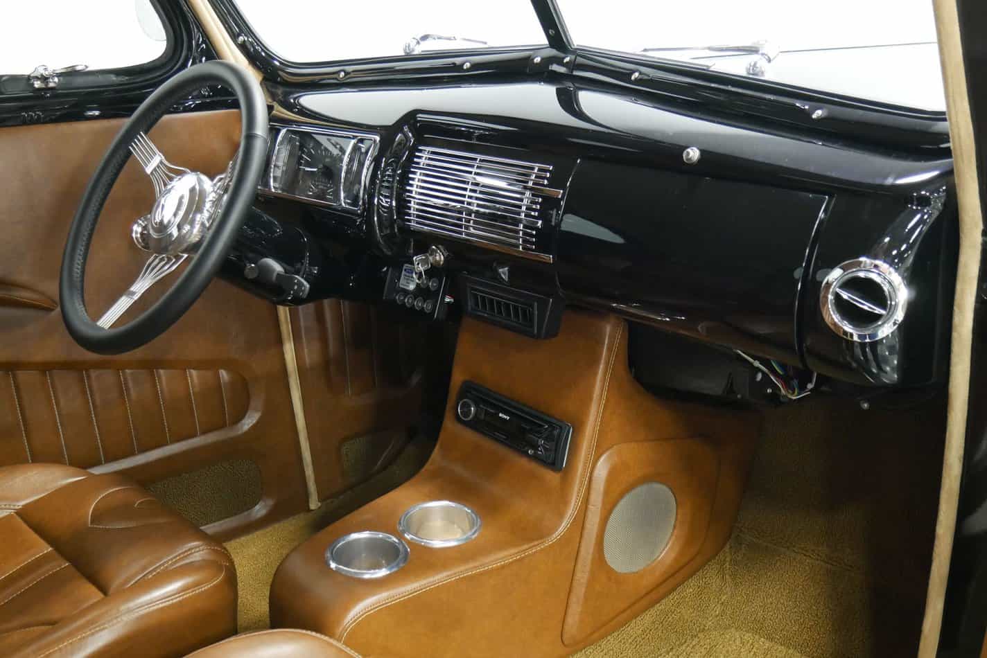 1940 FORD BUSINESS COUPE RESTOMOD