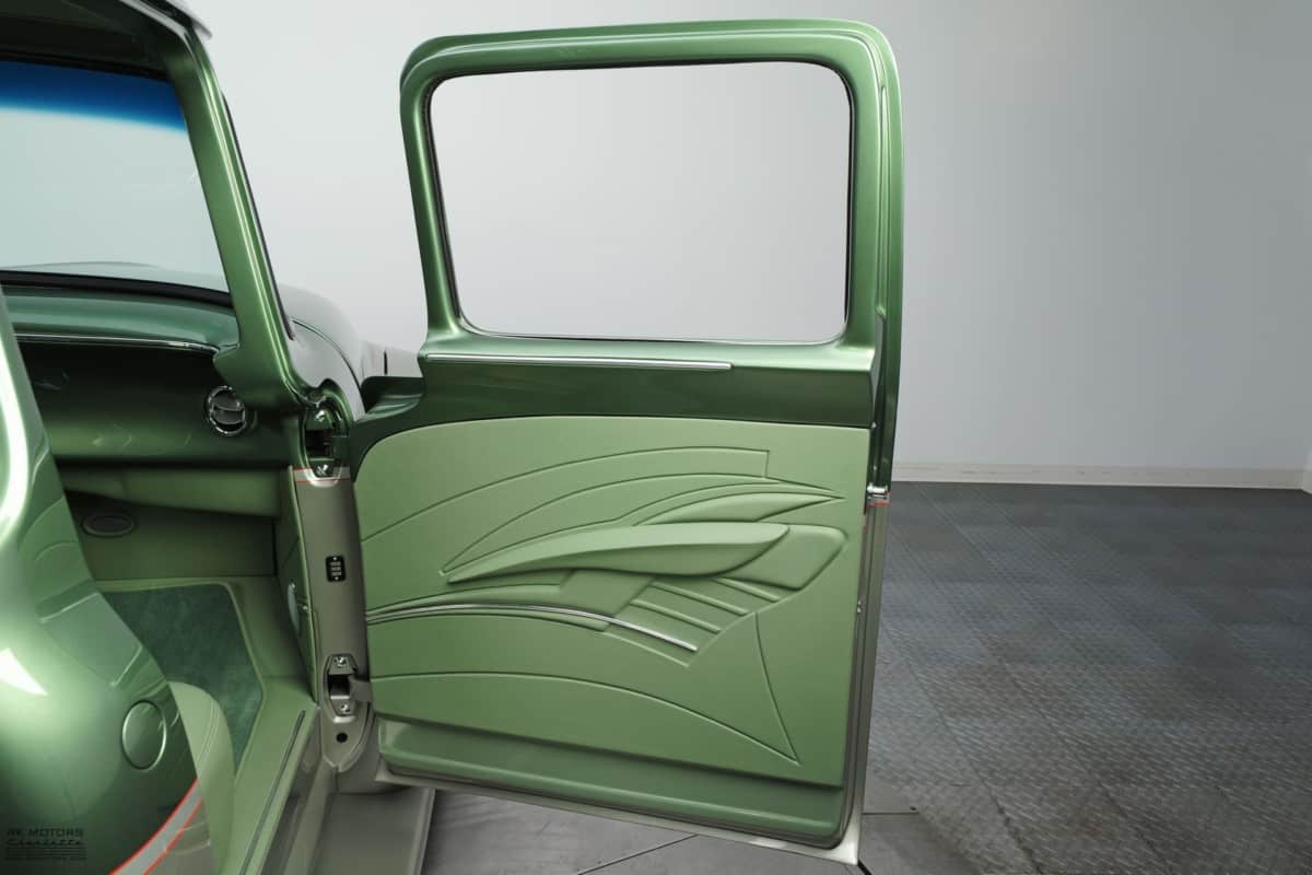 World Class 1956 Ford F100 Restomod