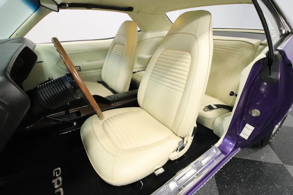 1970 PLYMOUTH CUDA HEMI RESTOMOD